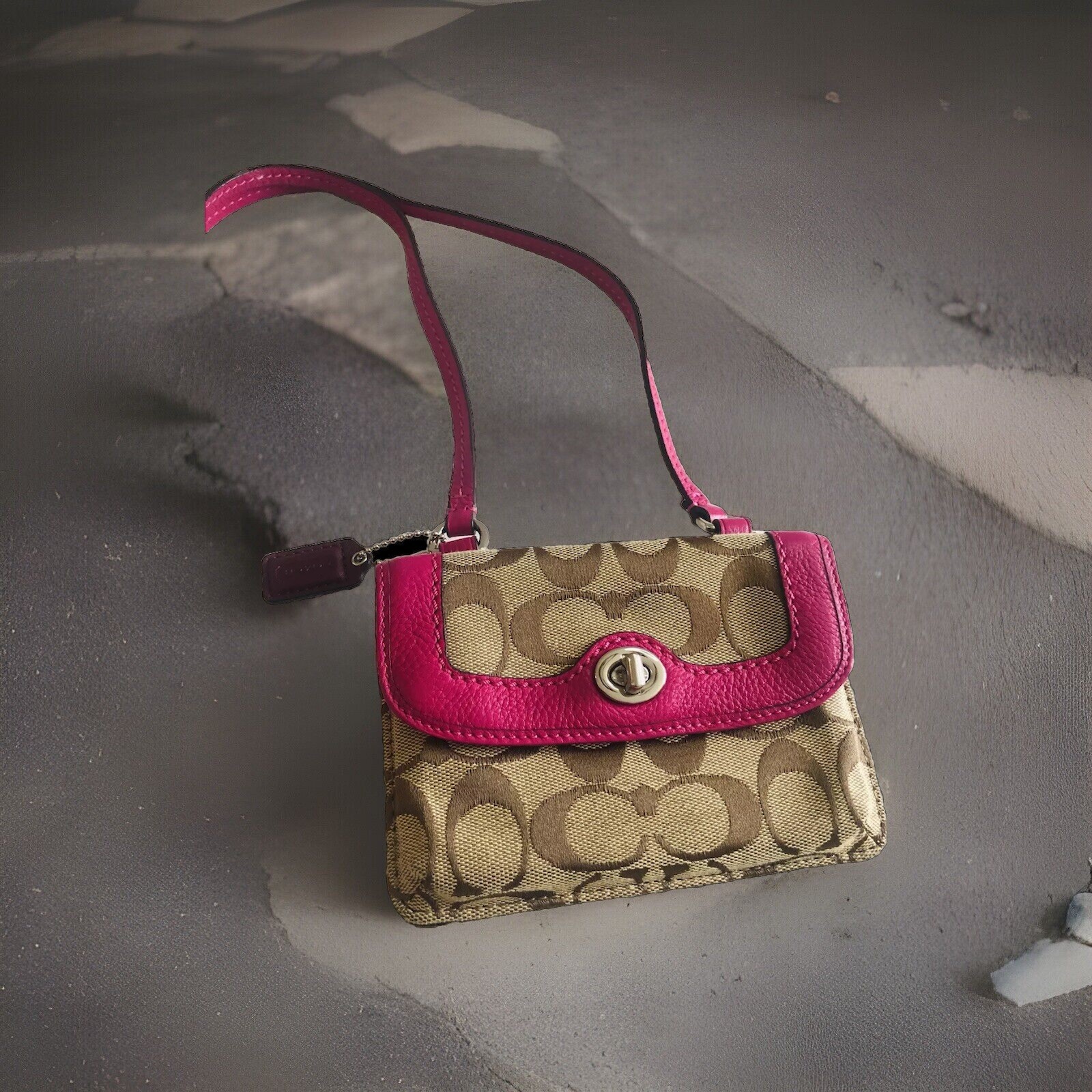 Coach Park Dylan Mini Signature Crossbody Bag Walle… - Gem