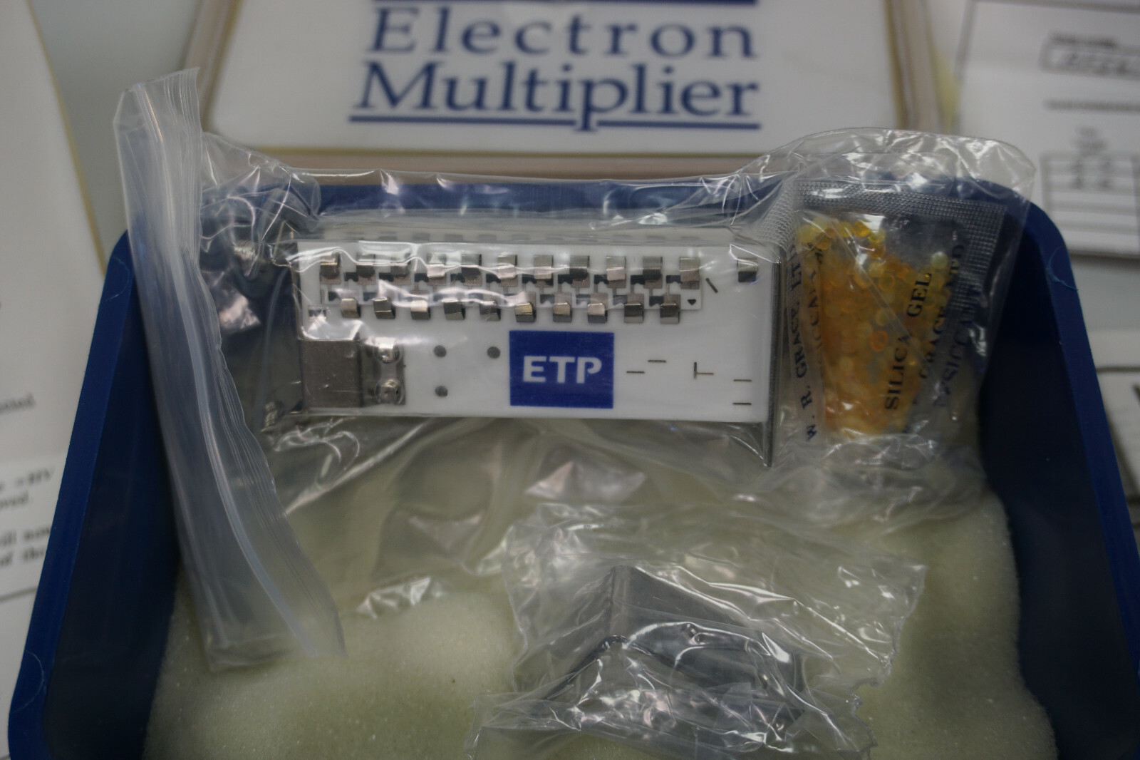 ETP Electron Multiplier AF561 Active Film Multiplier / Perkin Elmer ...