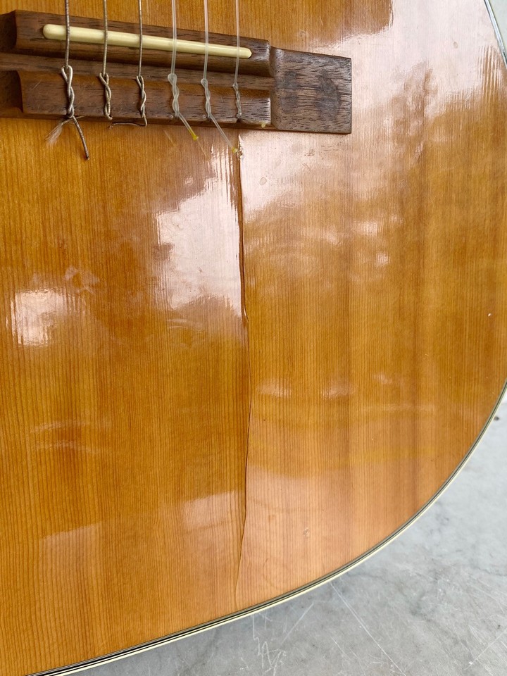 OVATION Balladeer Classical Acoustic Guitar. Nylon Strings Model 1124-4 ...