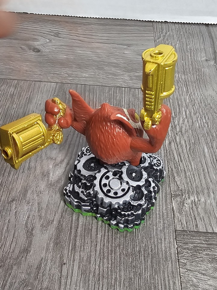 Skylanders Trigger Happy Gold Eon's Elite Figure Activision Model ...
