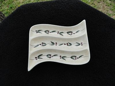 Oneida Oliveto Green Rim Design Purple Olives Beige 3-Sectioned Olive ...