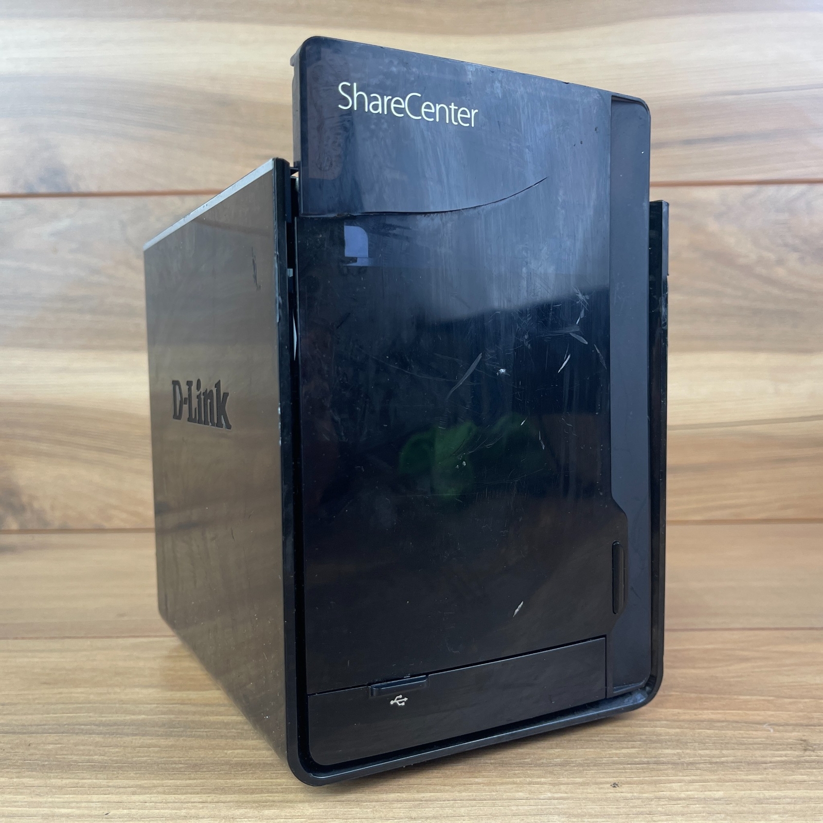 D-Link ShareCenter 2-Bay Network Attached Network Storage Enclosure ...