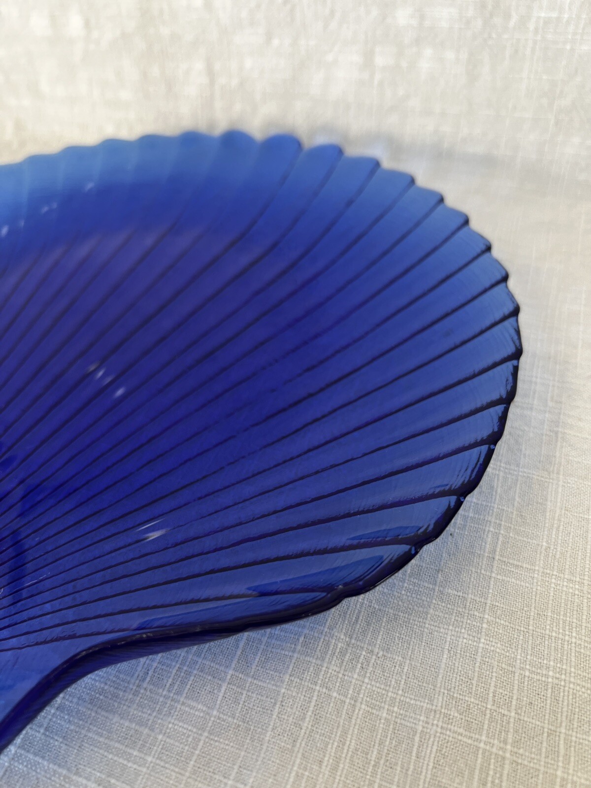 1 ARCOROC ARCOPAL COQUILLAGE BLUE GLASS SALAD PLATES SHELL 8" | eBay
