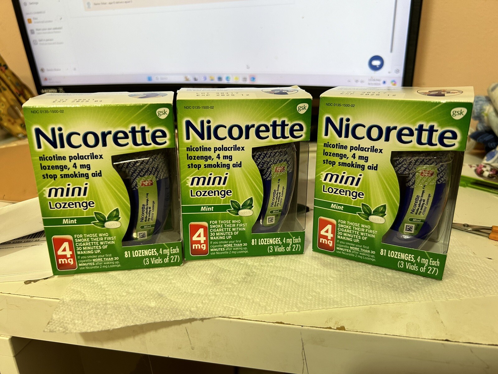 Nicorette Mini Lozenge 4mg Mint 3bx-81Ct ea. + 3Vials = 81Ct (243 TOTAL ...