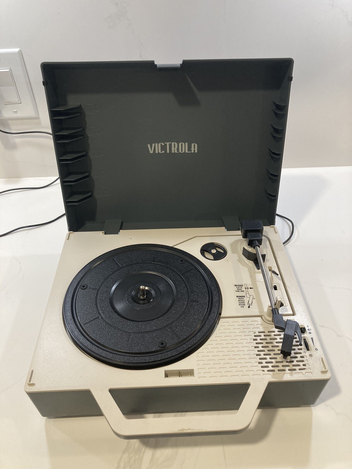 Victrola Vinyl Record Player, 3-Speed, Tested And Works Great! | eBay