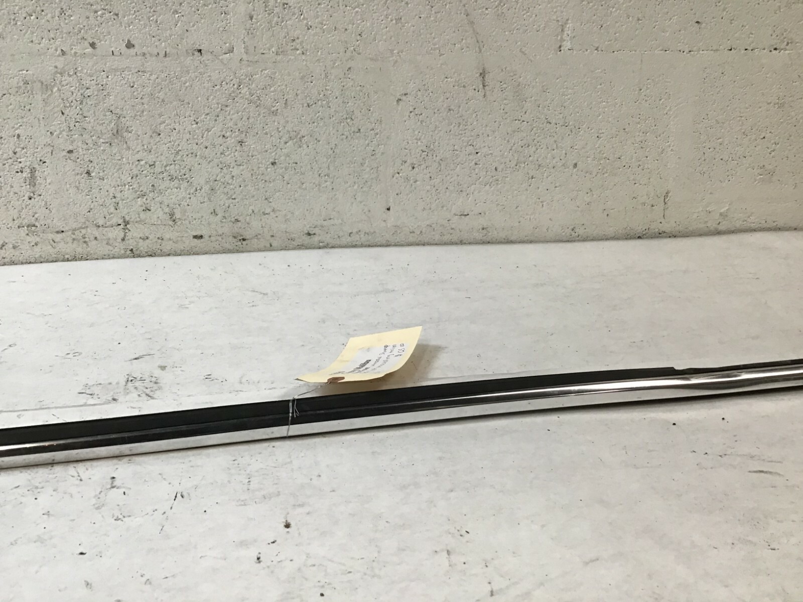 2020 Chevy Right Front Window SweeP Belt Moulding Trim oem | eBay