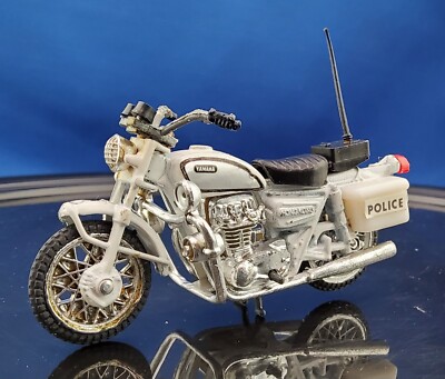 RIDGE RIDERS DIE CAST 1/26 METAL YAMAHA 650 WHITE POLICE CYCLE BY ZEE ...