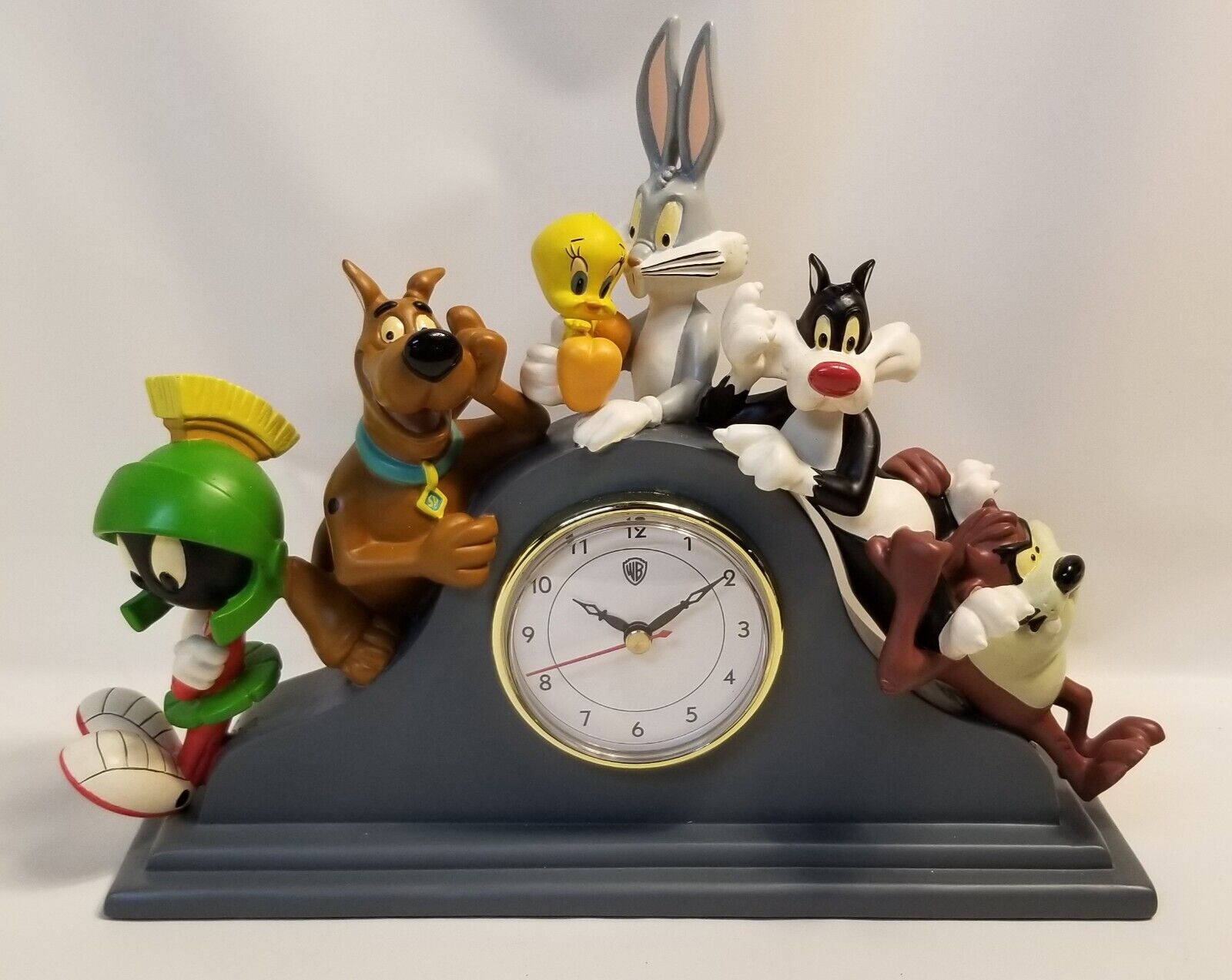 Warner Bro Studio Store Scooby-Doo Looney Tunes Mantle Clock Taz Bugs ...