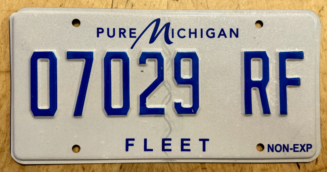 RARE TYPE FLEET AUTO LICENSE PLATE " 07029 RF " CORPORATE COMPANY OWNED ...