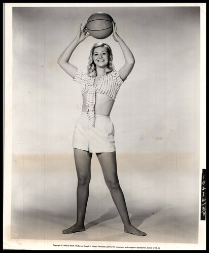 Christiane Schmidtmer CHEESECAKE BOMBSHELL GERMAN ACTRESS 1965 ORIG ...