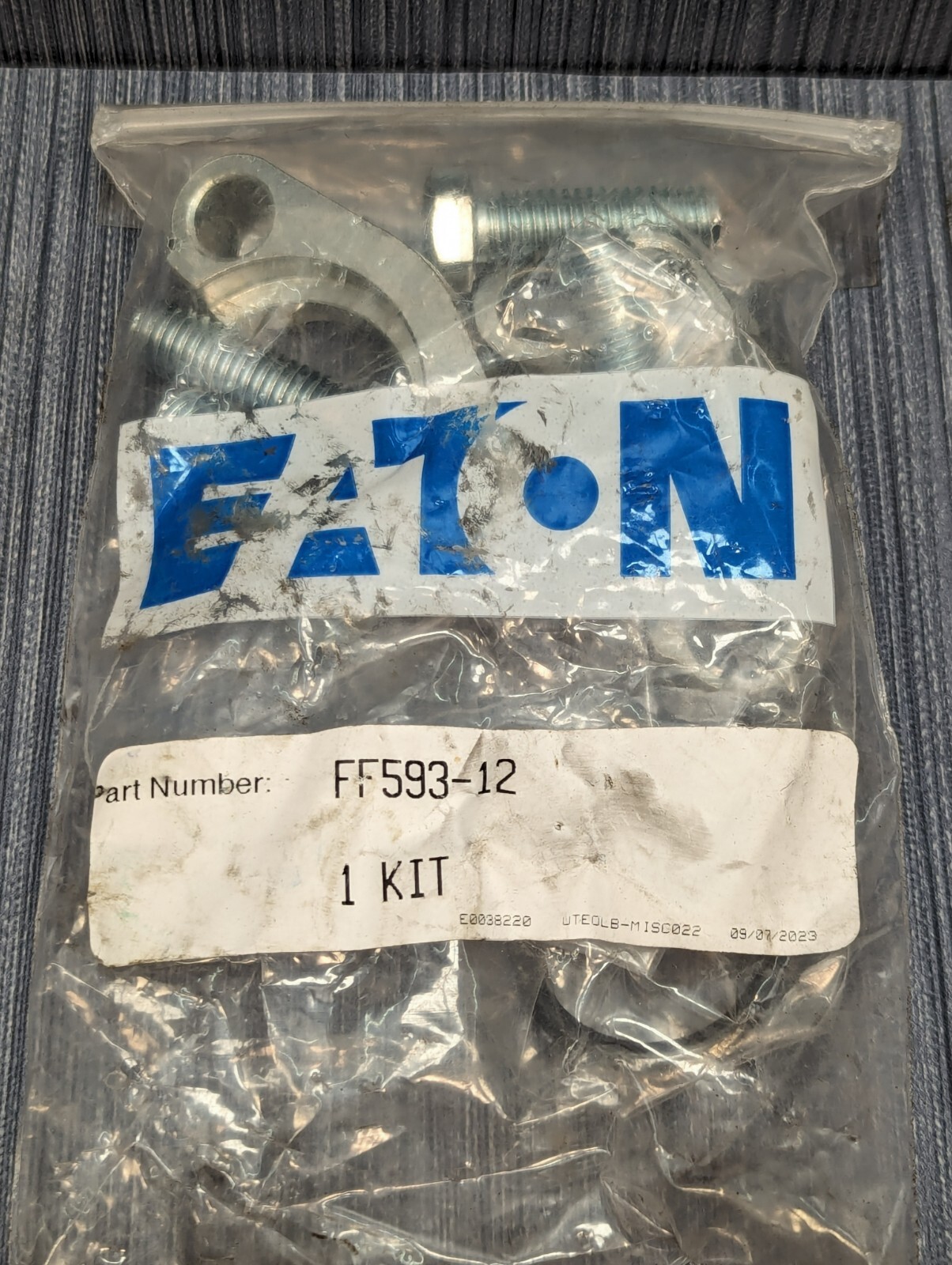 Aeroquip by Danfoss FF593-12 SAE Code 61 Split Flange Kit (SAE J518) | eBay