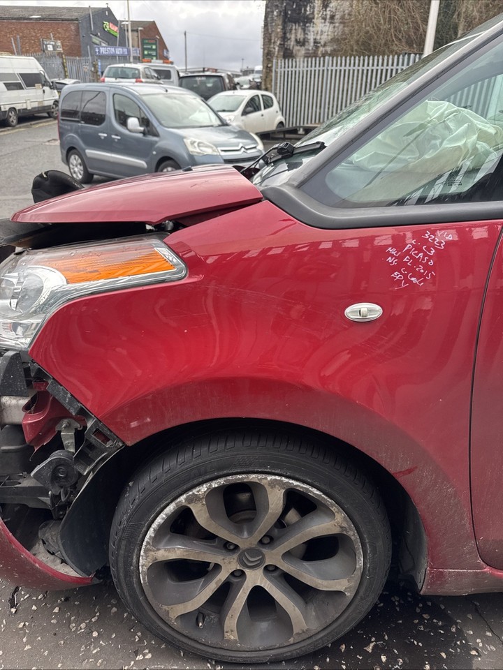 53. CITROEN C3 PICASSO MK1 FL 2015 NSF WING RUBY RED EPY PASSENGER ...