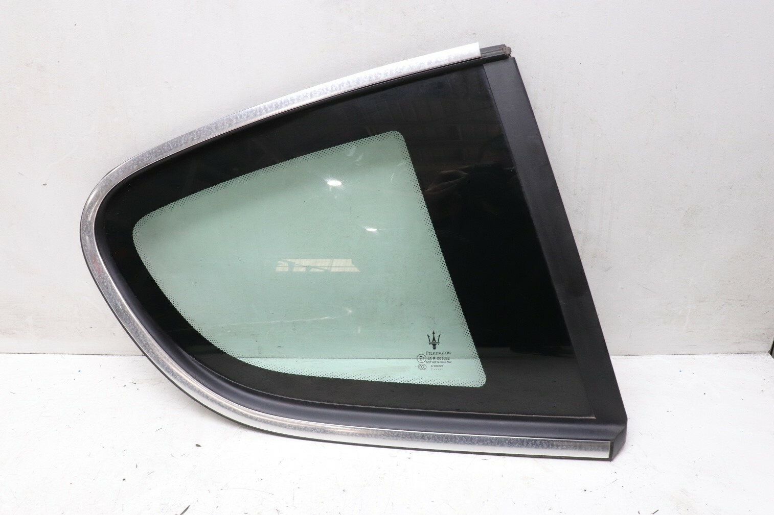 Maserati GranTurismo M145 2008 Rear Side Quarter Window Glass RHS J148 ...