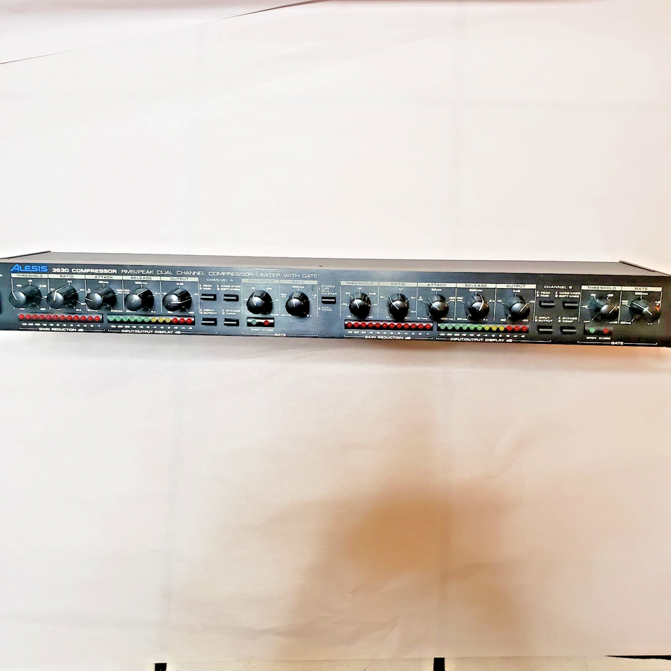 ALESIS 3630 RMS/Peak Dual Channel Compressor Limiter With Gate w/ Power ...