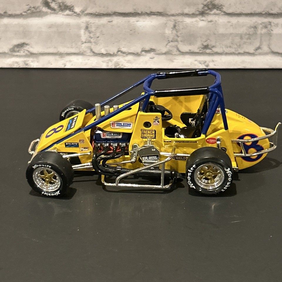 1:24 WALLY PANKRATZ #8X STA-RITE/ HASA 2000 MIDGET XTREME USAC Sprint ...