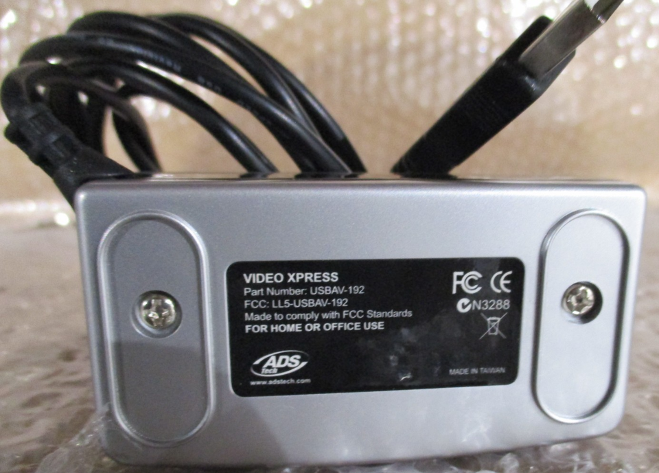 Sony Handycam DCR-SR85 - 60gb HDD/25x Optical Zoom W/BATTERY, BAG ...
