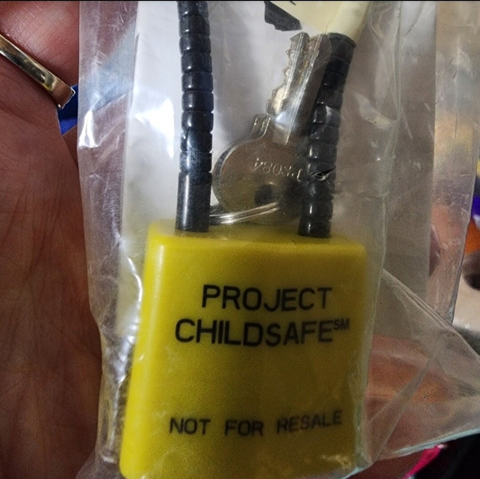 Project Child Safe Cable Gun Lock with 2 Keys New in Original Package ...