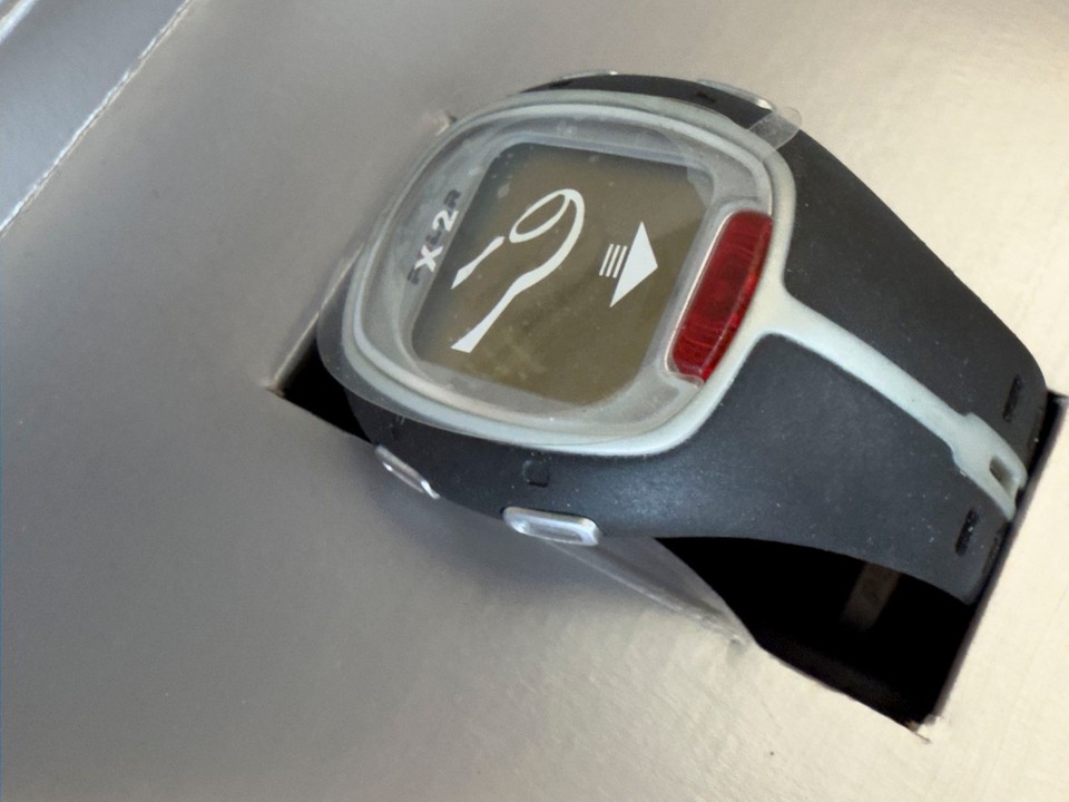 Polar RS200G1 Blk Vintage Running New In Box With Obvious Signs Of Wear ...