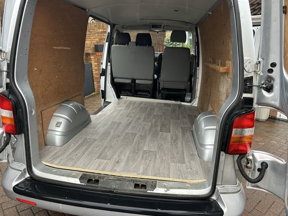 2007 VOLKSWAGEN TRANSPORTER 2.5 TDI 130 TRENDLINE “LOVELY VAN”NO VAT ...