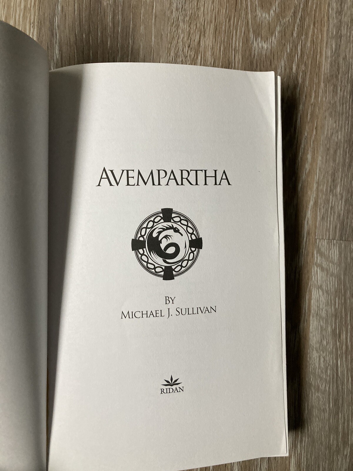 Avempartha : Book Two: the Riyria Revlations by Michael Sullivan (2009 ...