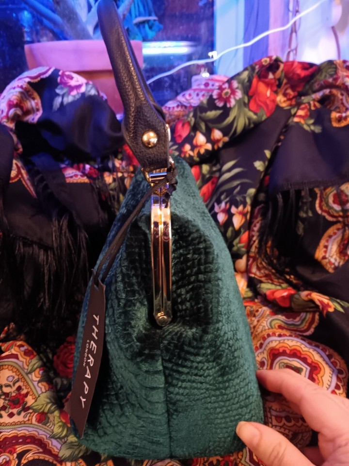 THERAPY LONDON handbag Purse Removable Strap In Green Velvet NWT ...