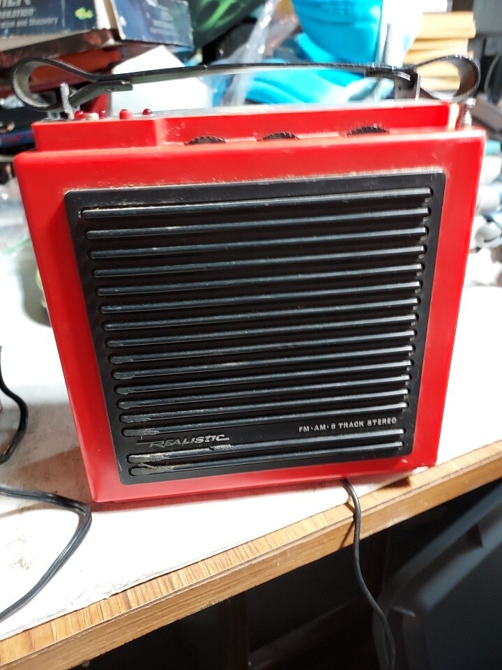 VINTAGE REALISTIC 8 TRACK STEREO 8track PLAYER RADIO PARTS,needs New ...