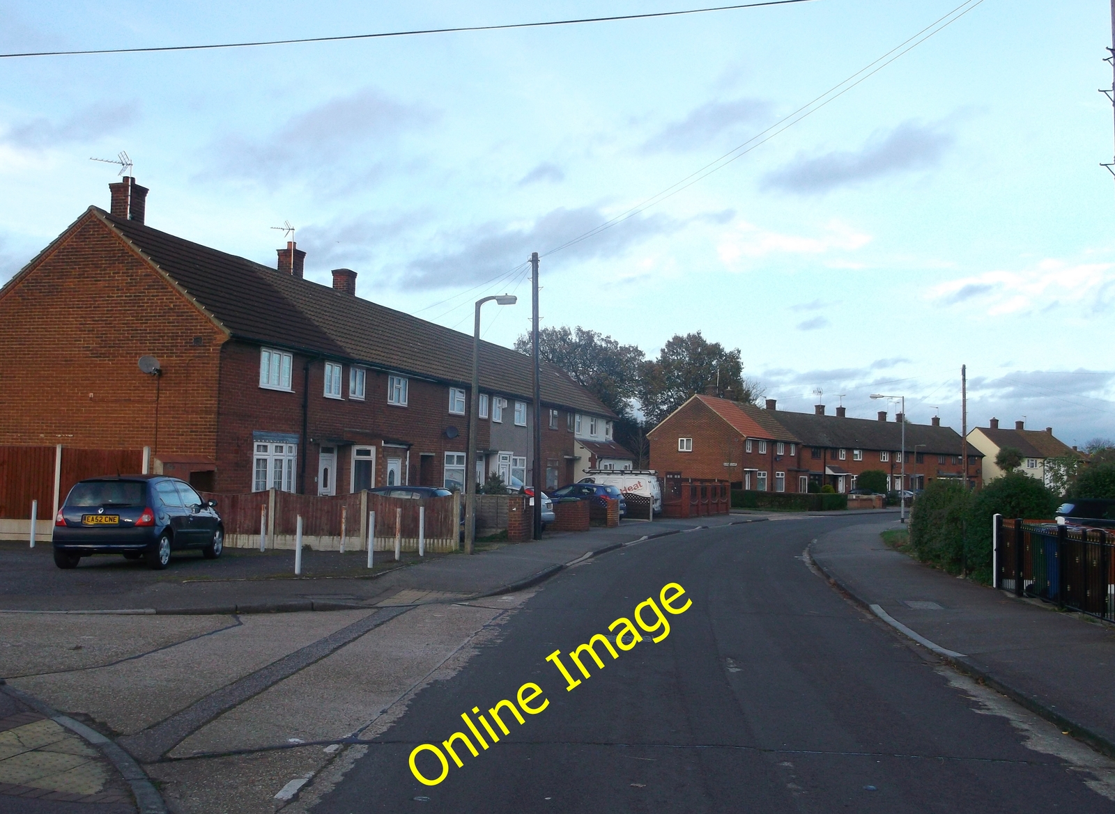 Photo 12x8 Fullerton Crescent, South Ockendon Curved road with housing ...