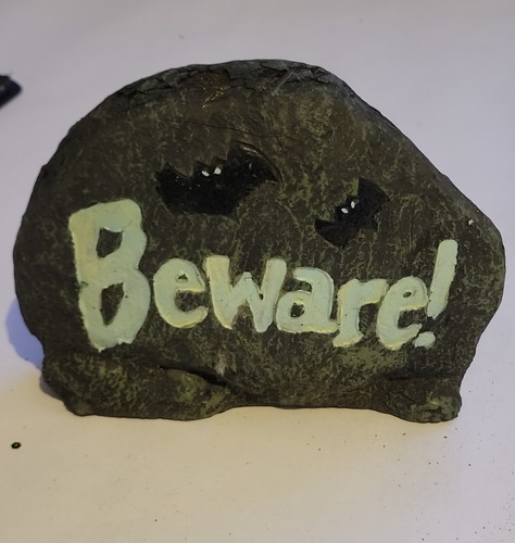 HAUNTED GARDEN STONE "BEWARE" HOUSE DECORATION HALLOWEEN OUTDOOR | eBay