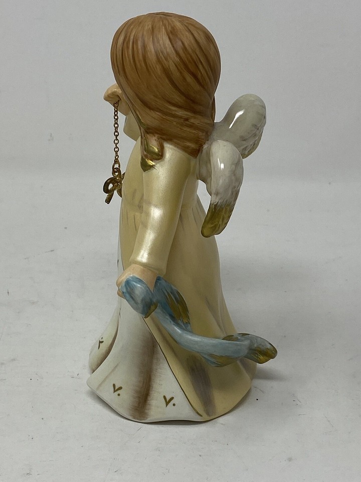 Goebel Jingle Bells Annual Angel Limited Edition 2006 Figurine 6 ...