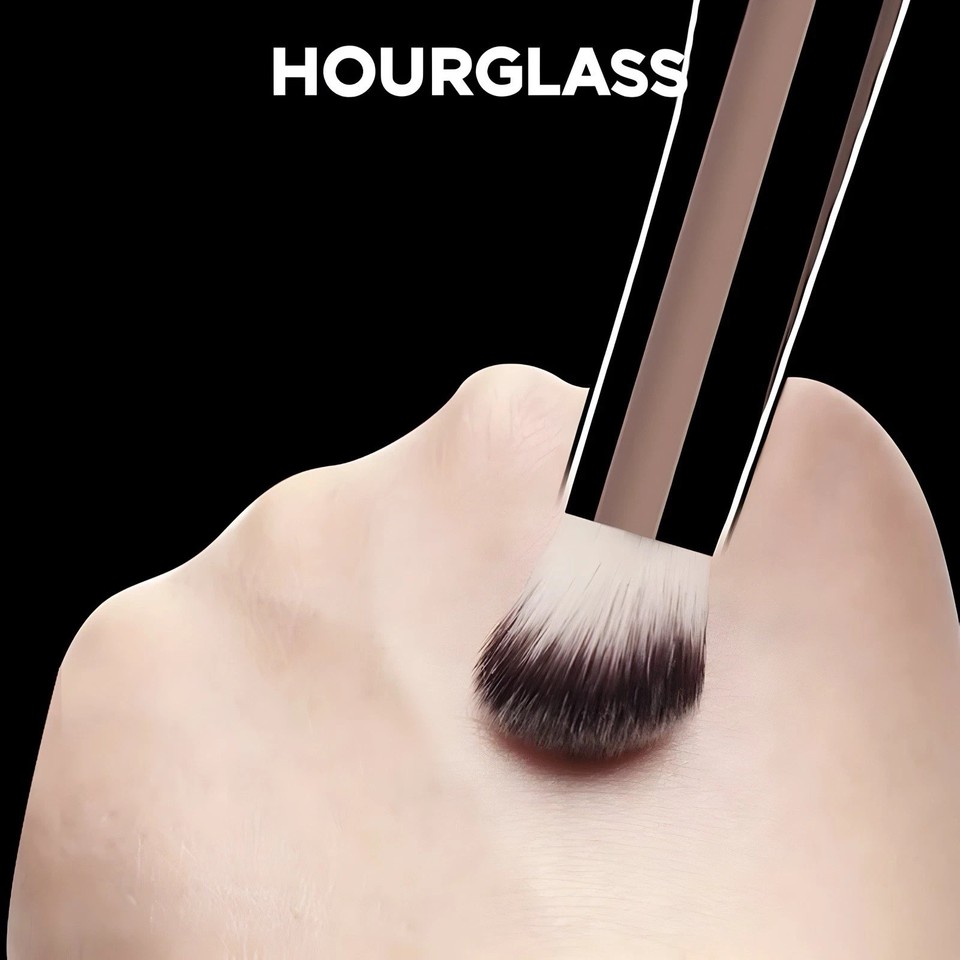 HOURGLASS Vanish Seamless Finish Foundation Brush Soft Glow NEW IN BOX ...