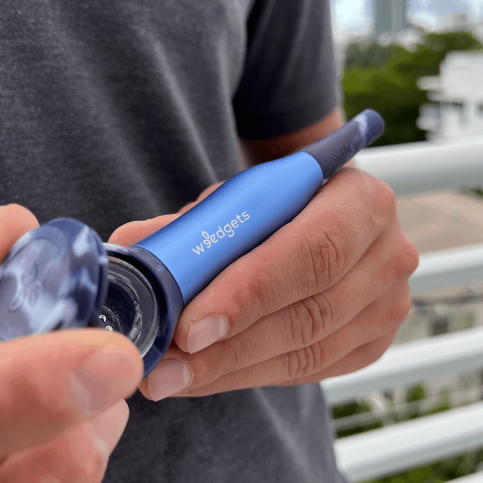 VDAY SALE: MAZE-X hand silicone spoon best glass bowl pipe | eBay