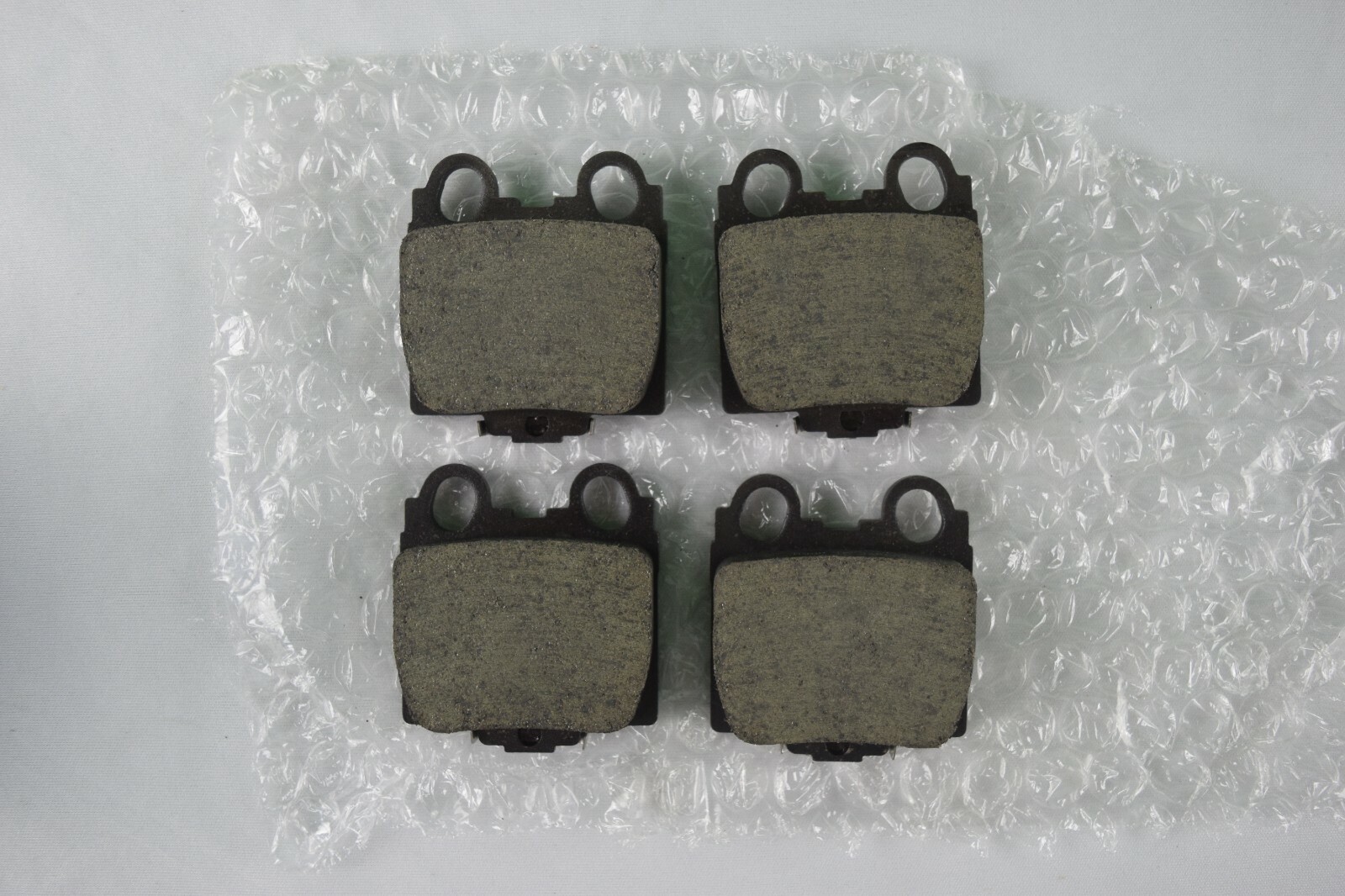 AKEBONO REAR BRAKE PADS FITS: LEXUS GS300 GS430 IS300 SC430 0446630151 ...