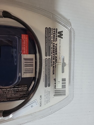 White-Westinghouse WCS-12456 Portable AM/FM Radio Cassette Player - New ...