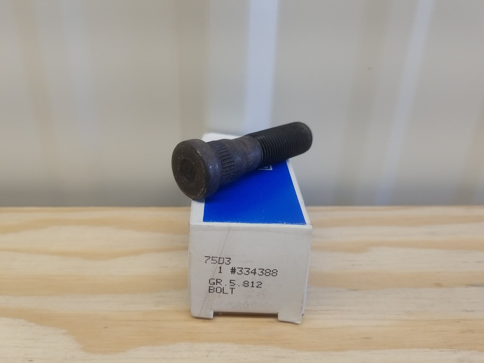 NOS GM 334388 Stud, Wheel 1985-99 P20 & P30 1992-96 G30 1994-95 G10 | eBay