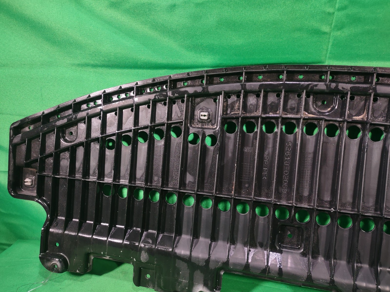 2014 - 2016 Toyota Corolla Cubierta del motor 52618-02060 Inferior 1.8L ...