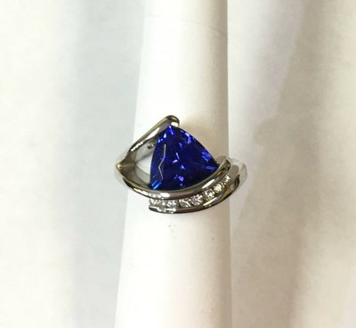 14k White Gold Ring with Natural Tanzanite Diamonds Finger mate Shank ...