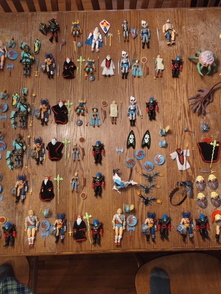 Vintage LJN Advanced Dungeons & Dragons tiamat shield shooters fortress ...