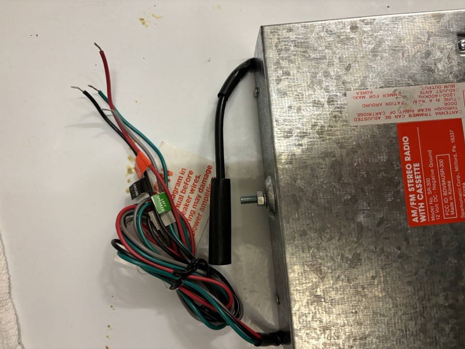 SPARKOMATIC Vtg Car Stereo System Cassette /radio Fm Am Player SR-300 ...