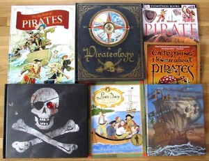 Lot 8 PIRATE THEMED Books Eyewitness Pirateology Diary Michael Hague 5 ...