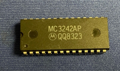 MC3242AP MOTOROLA ADDRESS MULTIPLEXER VINTAGE 83 28-PIN DIP RARE LAST ...