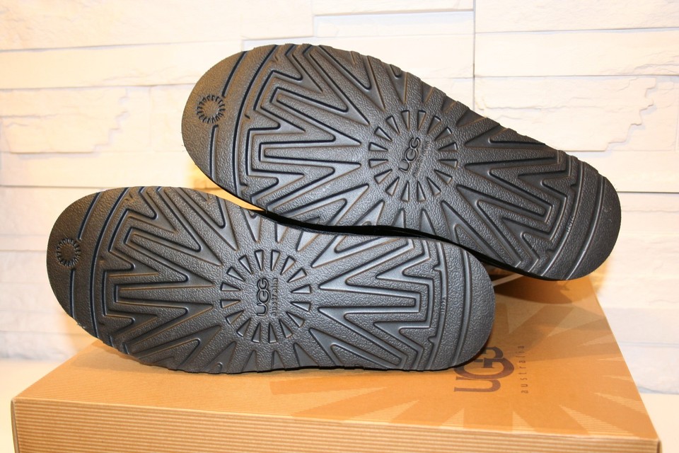 UGG Australia Women's Bailey Button Boots Authentic 5803 ChestNut Black ...