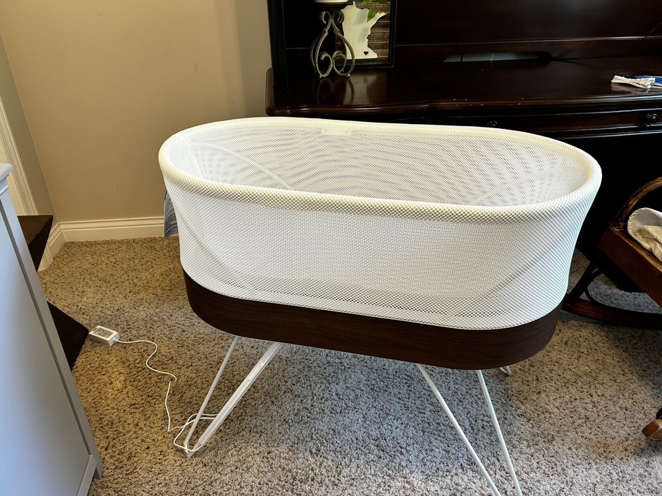 Happiest Baby Snoo! 💫💫 Smart Sleeper Bassinet ~ 817720020085 | eBay