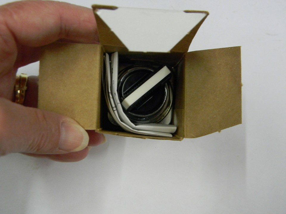 New Furnas Oil Tight 52SA2AAB Selector Operator P4 | eBay