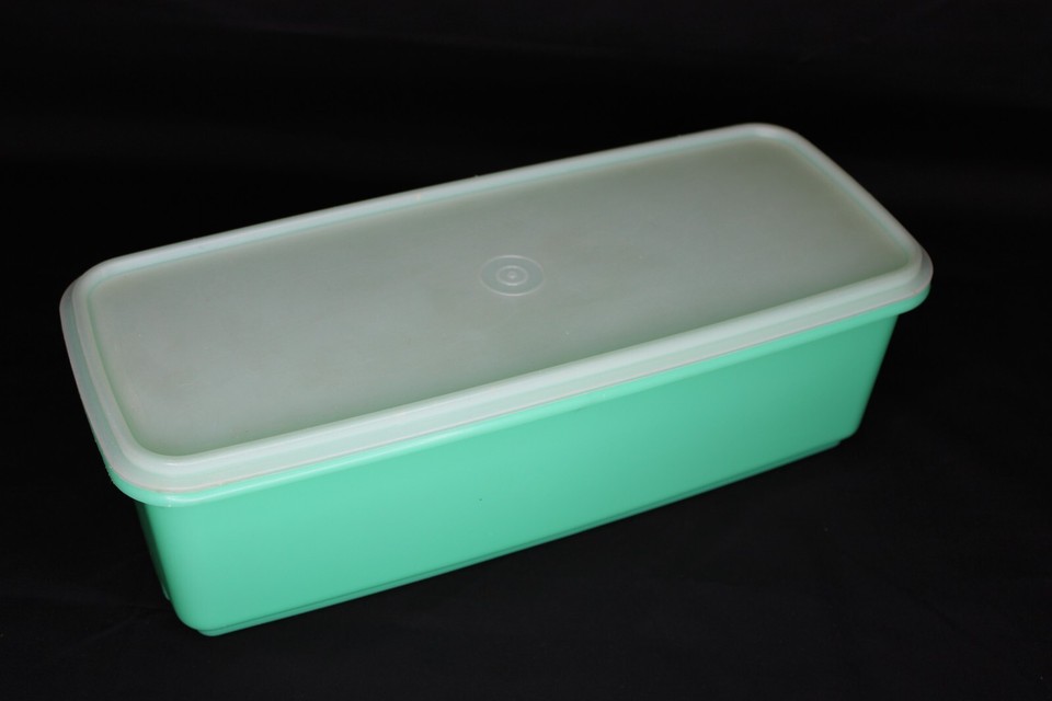 Vintage 14" Long TUPPERWARE Celery Container #782-1 in Jade w/ Lid USA ...