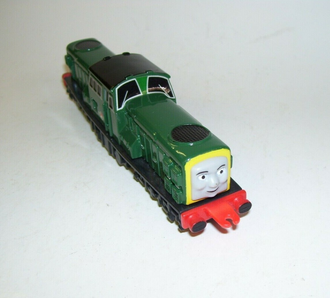 2001 Ertl Thomas and Friends Green Train Engine | eBay