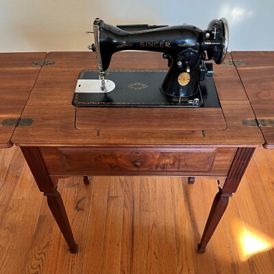 1946 Singer (15) sewing machine in No. 40 cabinet - works! | eBay