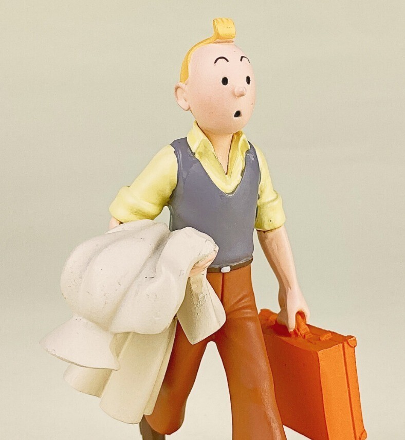 HERGE TINTIN Tintin On The Way Resin Standing Figure Figurine 12cm ...