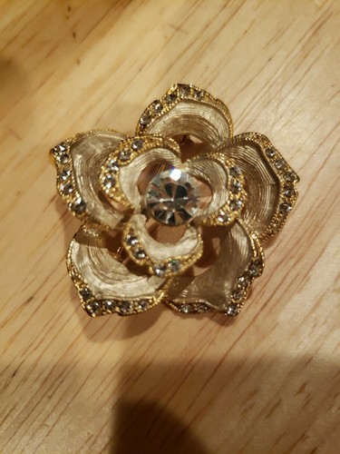 Rose Flower Small Pin Brooch Jewelry Gold Rhinestone Jewels Vintage ...