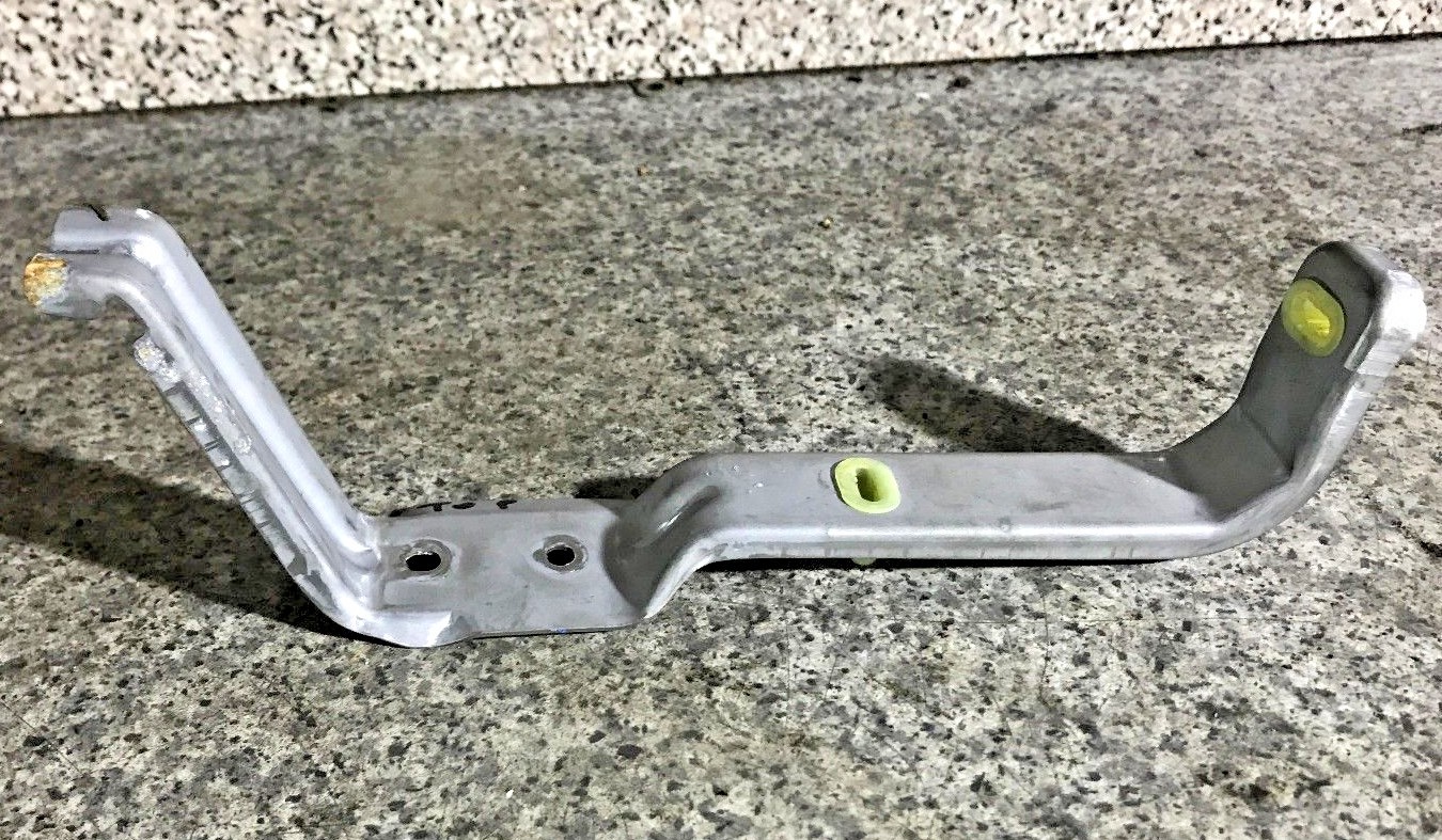 MG ZS 180 (2001-2005) Rear Trim Mount Bracket | eBay UK