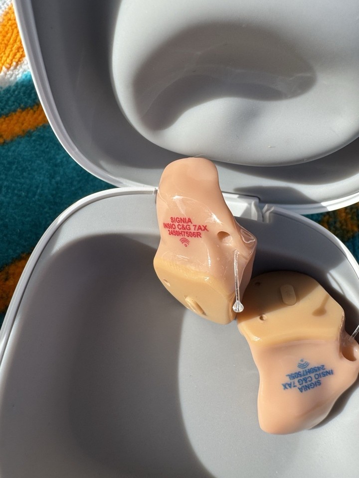 Pair of Signia Insio 7AX Charge & Go C&G AX ITE/HS/ITE Hearing Aids | eBay